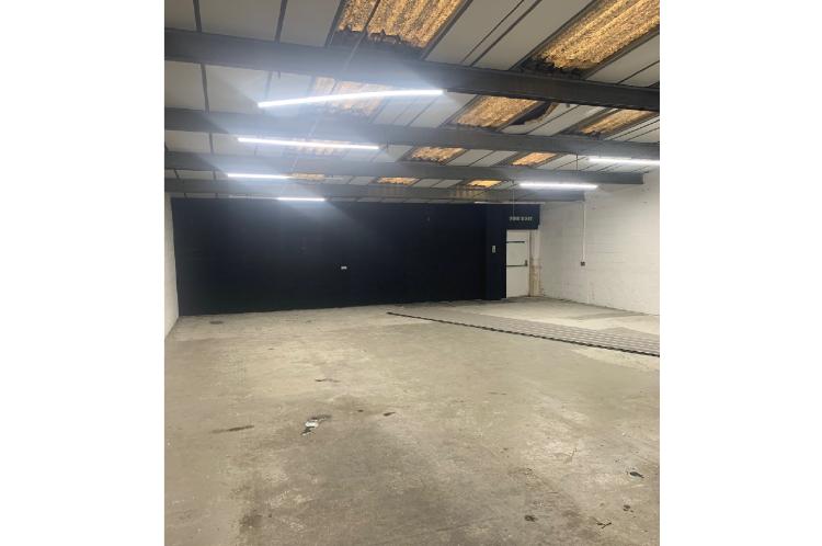 Unit 16 Fallings Park Industrial Estate, Park Lane, Wolverhampton, WV10 ...